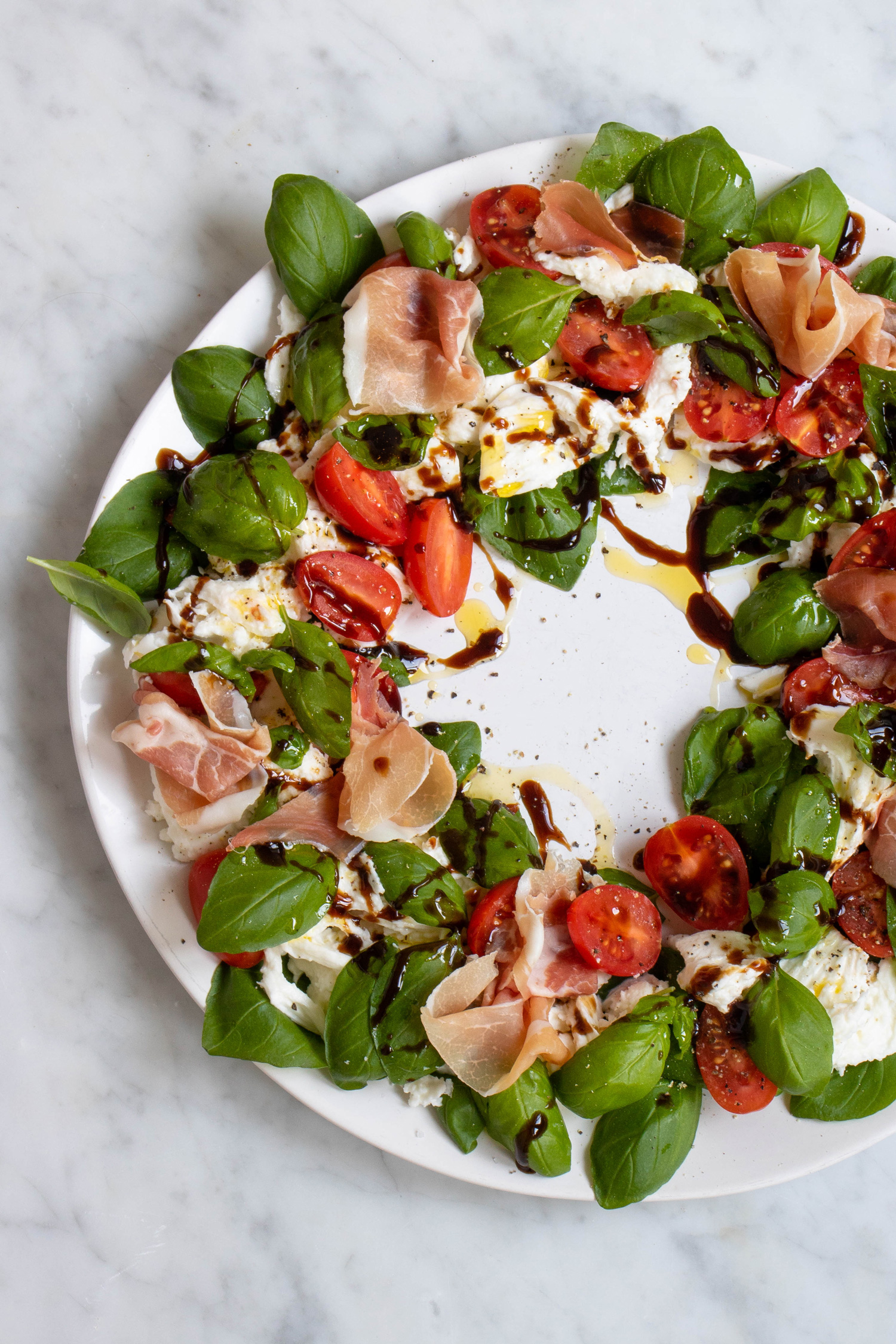 Caprese salade krans - Full of Food